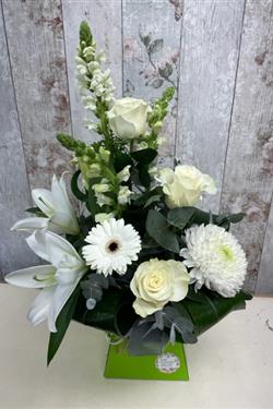 The Flower House - Florist Bolton 01204 668000
